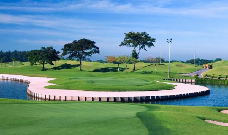Top 15 Best Golf Courses in Singapore for 2025 - GolfLux