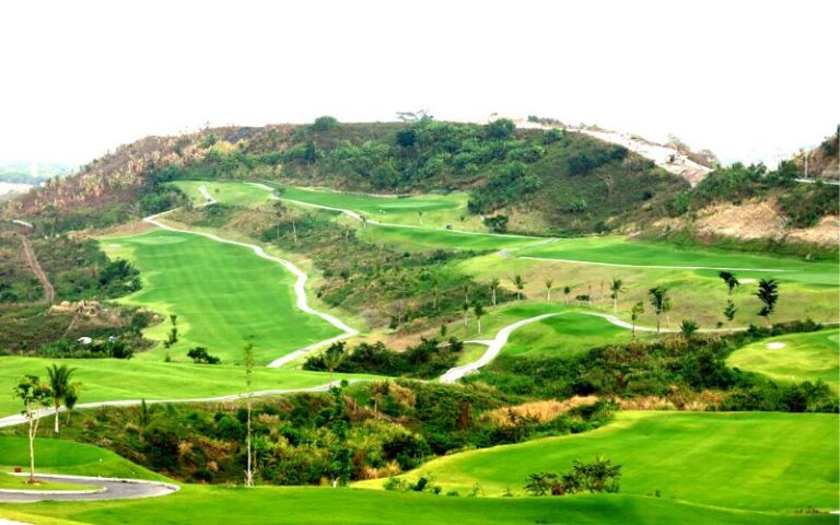 Pradera Verde Golf and Country Club in Philippines - GolfLux