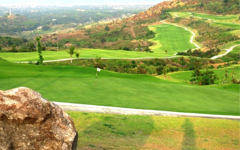 Pradera Verde Golf and Country Club in Philippines - GolfLux