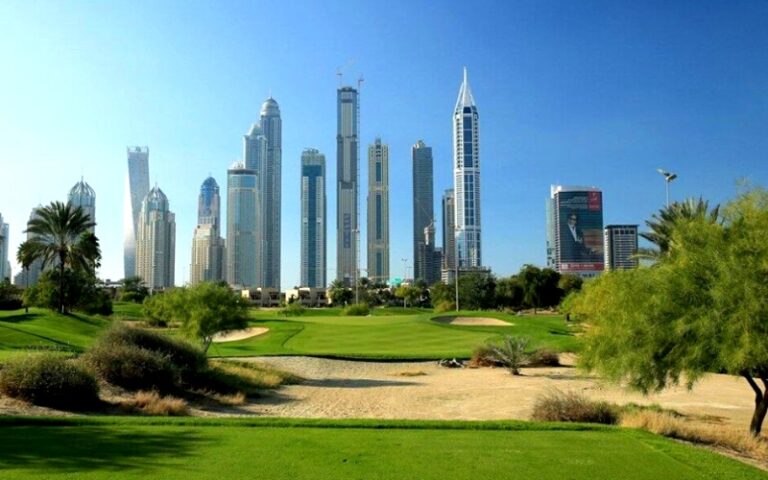Discover Emirates Golf Club - The Majlis Course - GolfLux