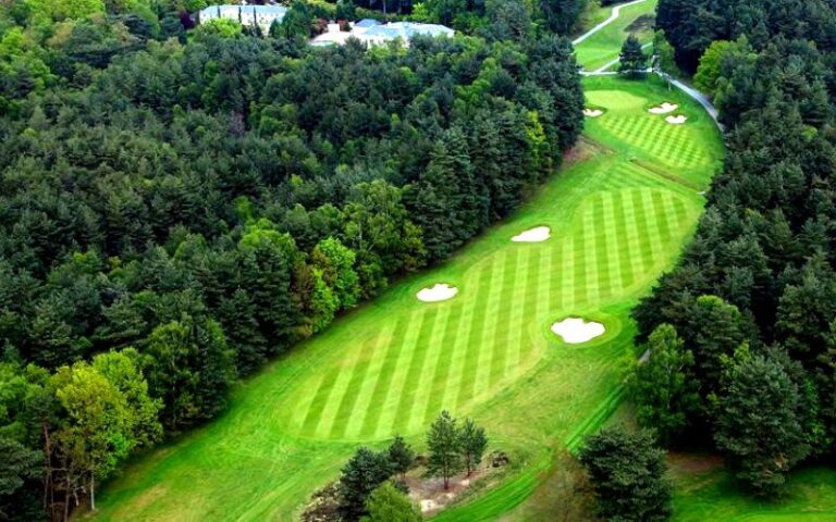 Hallow Ridge Filipinas Golf Club in Philippines, Tee Times - GolfLux