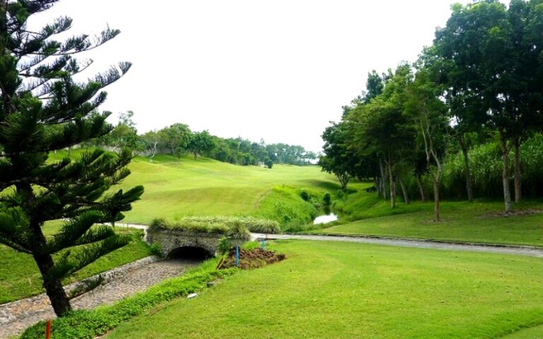 Davao Golf Courses | Golf in the Philippines - GolfLux
