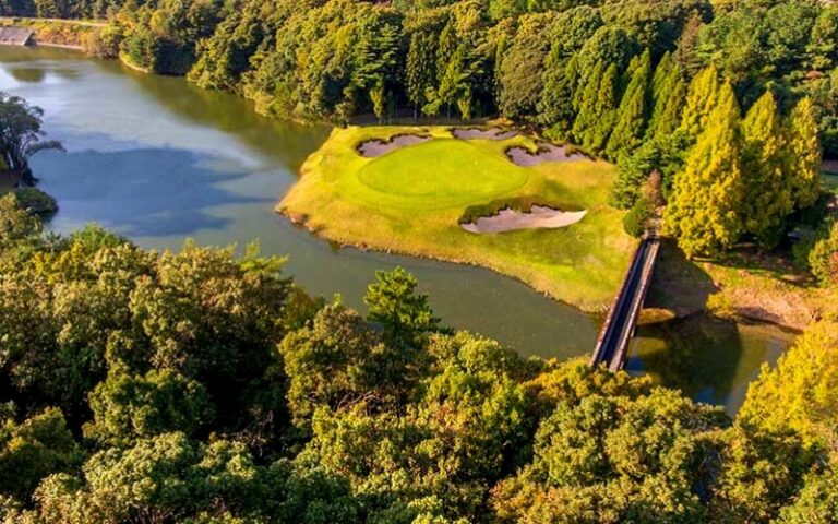 Top 15 Toughest Golf Courses in the World - GolfLux