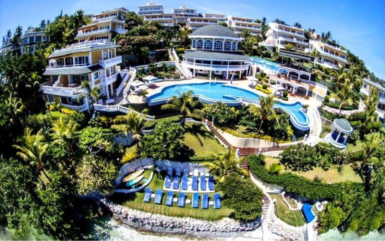 Top 8 Best Philippines Golf Resorts 2025/2026 - GolfLux