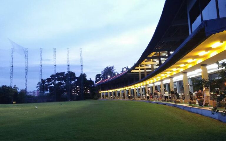 Top 5 Best Golf Driving Ranges in Bangkok - GolfLux