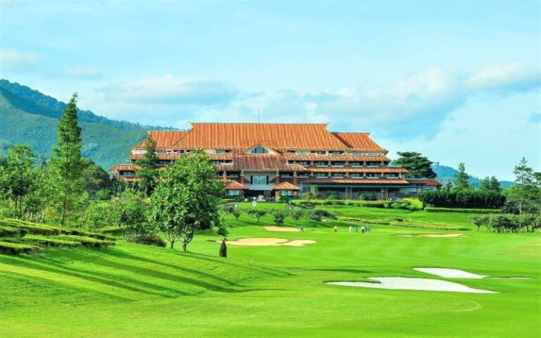 Parahyangan Golf Bandung in Bandung, Tee Times - GolfLux
