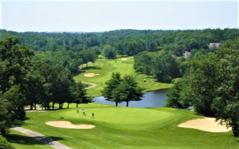 Friendship Meadows Country Club in Thailand - GolfLux