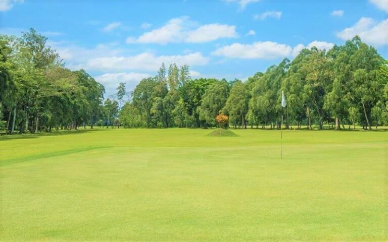 Padang Golf Adisutjipto in Yogyakarta, Indonesia - GolfLux