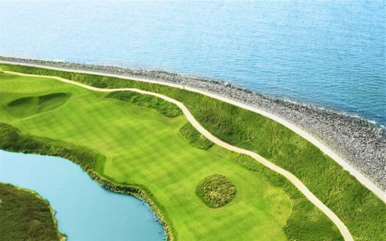 Best Time to Visit Indonesia for a Golf Holiday - GolfLux