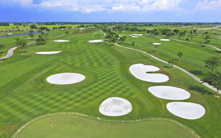 Pradera Verde Golf and Country Club in Philippines - GolfLux