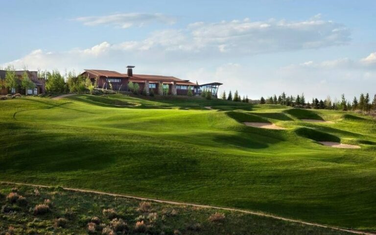 Top 10 Longest Golf Courses in the World - GolfLux