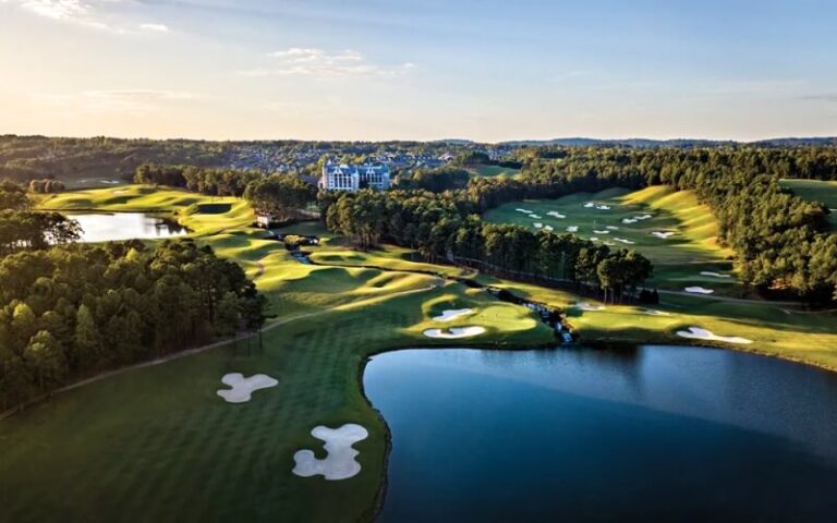 Top 10 Longest Golf Courses in the World - GolfLux