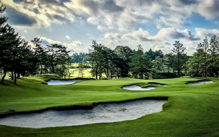 Top 15 Best Golf Courses in Japan in 2025/2026 - GolfLux