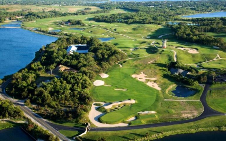 Top 15 Best Golf Courses in the US in 2025/2026 - GolfLux