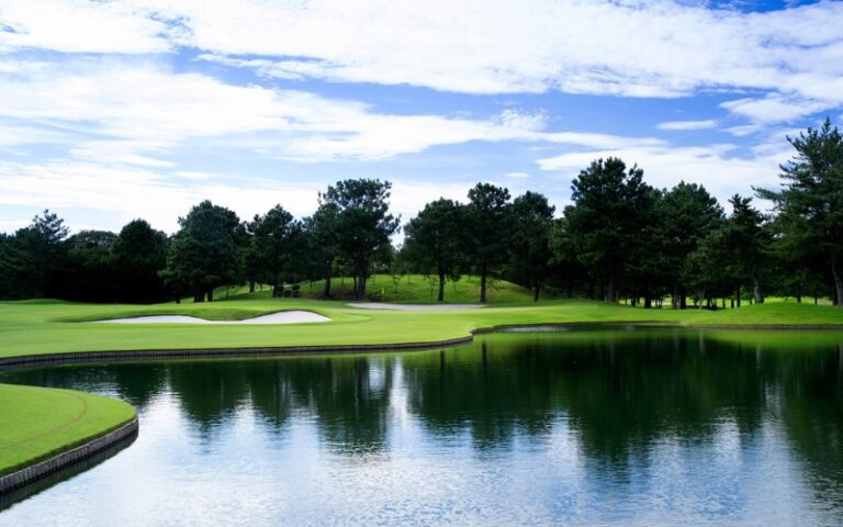 Top 15 Best Golf Courses in Japan in 2025/2026 - GolfLux