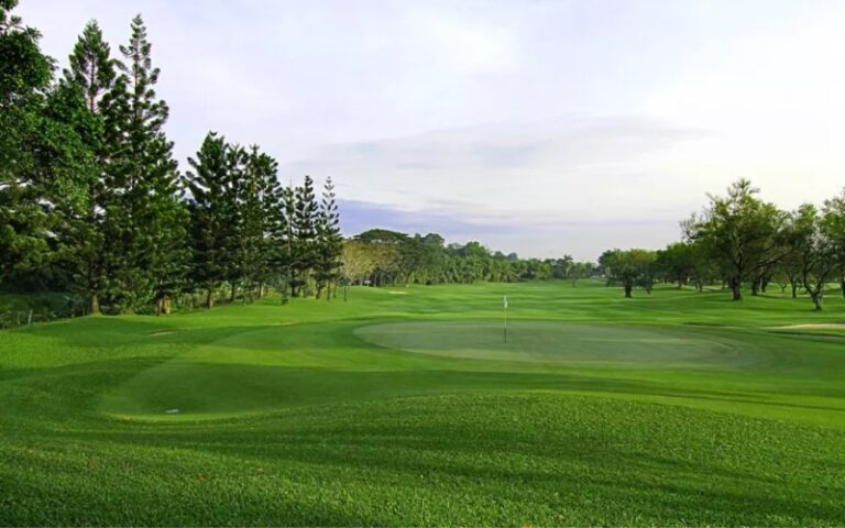 Padang Golf Pangkalan Jati in Indonesia - GolfLux