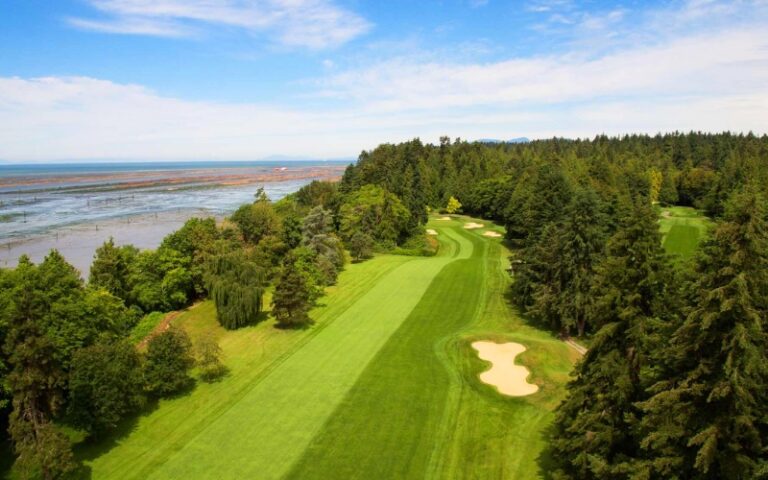 Top 15 Best Canada Golf Courses for 2025 - GolfLux