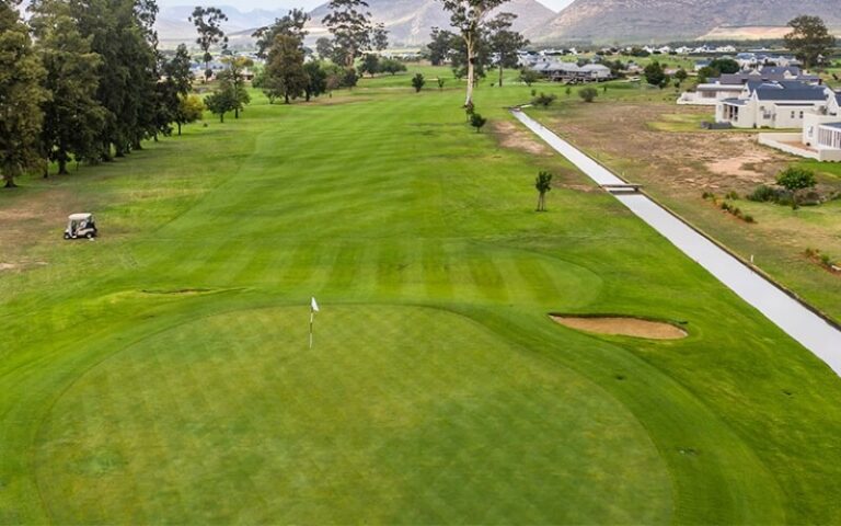 Robertson Golf Club in Cape Winelands - GolfLux