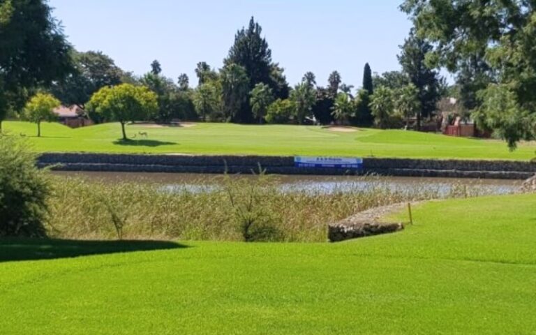 Akasia Country Club: Course Information & Reviews - GolfLux