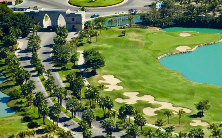 Top 15 Best Golf Courses in Mexico, Must-Play in 2025