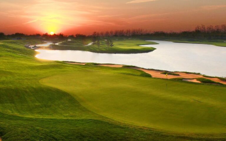 Your 2025 Guide to Golf in Shanghai: Top Courses and Travel Advice