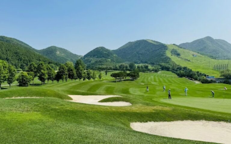 Huatang International Golf Club - GolfLux