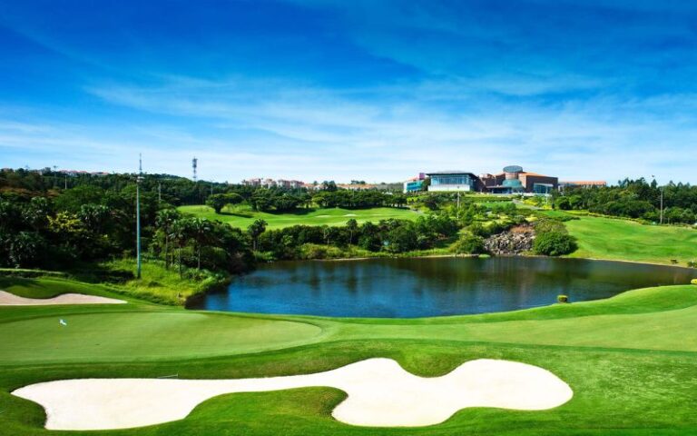 Sunrise Golf Country Club - GolfLux